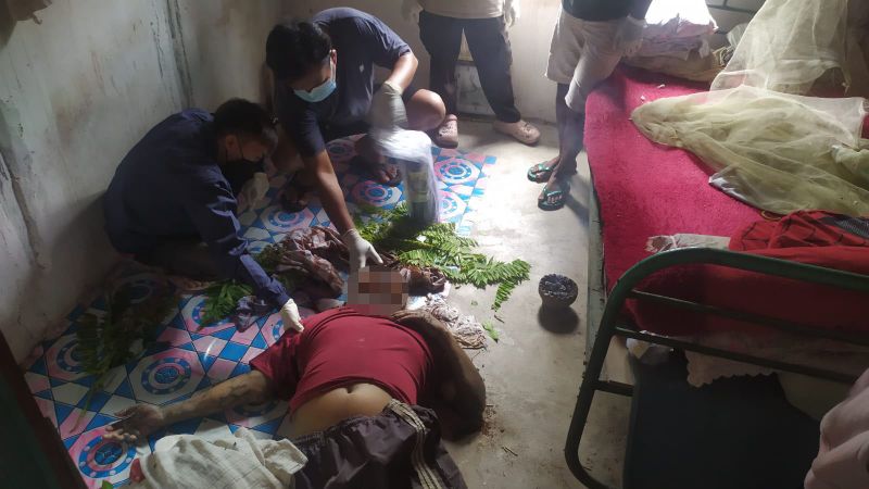 Mayat Lansia Kondisi Sudah Membusuk Ditemukan Dalam Rumah di Balantak ...