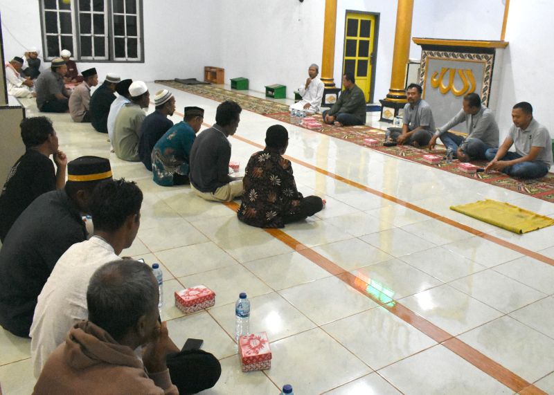 Peduli Dhuafa, BDI Baitussalam CPP Senoro Salurkan Santunan