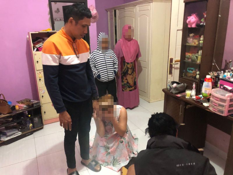 Seorang Wanita di Tontouan Luwuk Banggai Diamankan Polisi Atas Dugaan Miliki Sabu-sabu 2,41 Gram